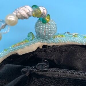 The Pyramid Collection | Bags | Vintage The Pyramid Collection ...